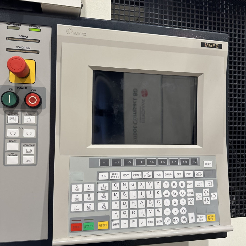 MAKINO EDNC 43 EDM Die Sinker/Erodiermaschine (Funken) (2002) | HUSKY ...