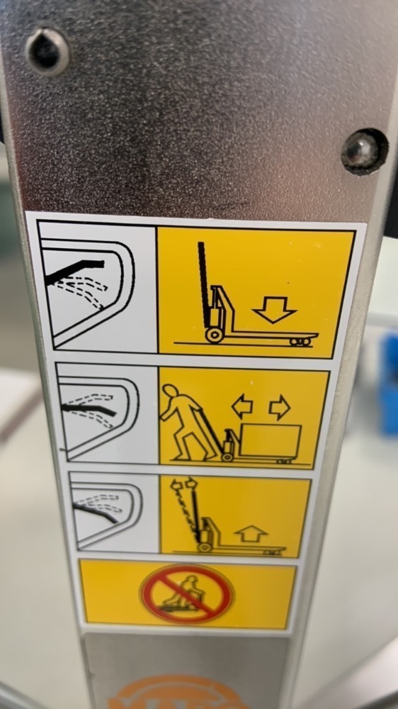 Pallet truck | API Manufacturing Equipment [Pharma]