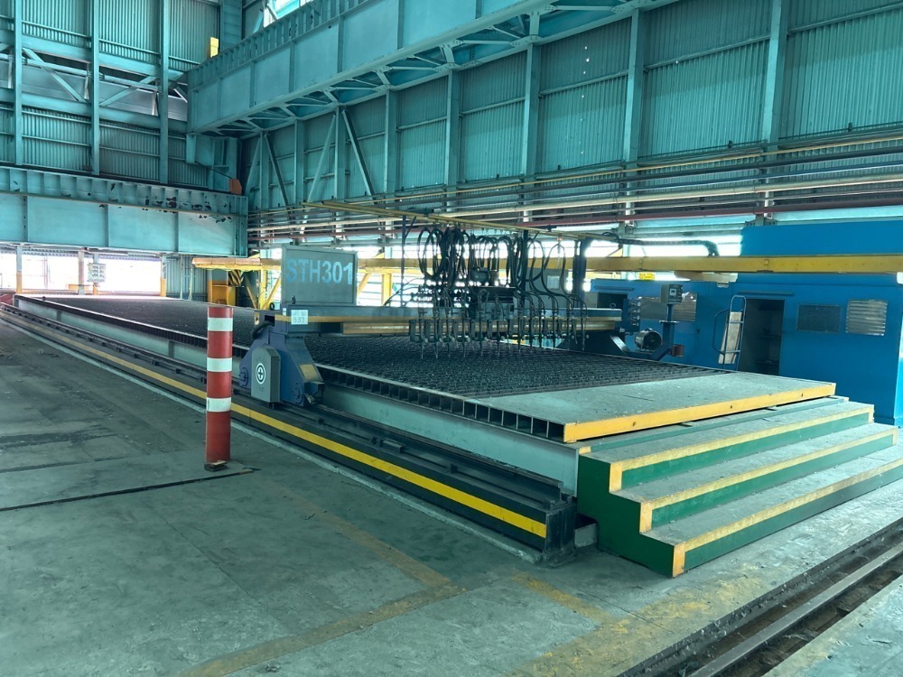 Stripping Cutting Machine Messer Omnimat T | Hanjin Philippines Shipyard